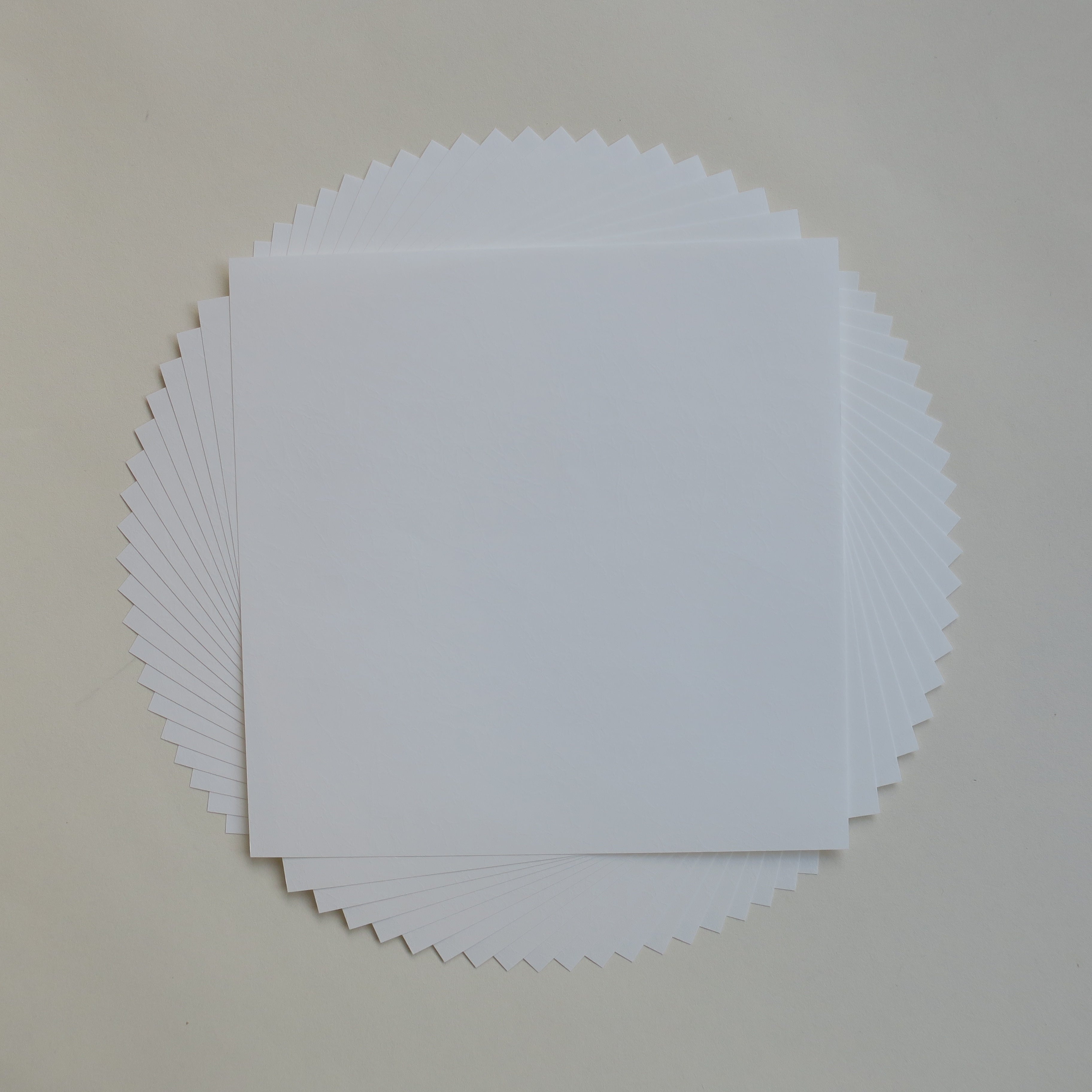 Leathac Rouketsu Paper Pack - White – Lavender Home C&S Ltd